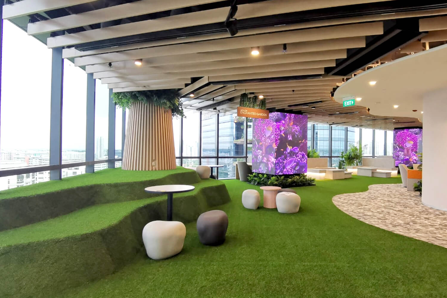 5 Office Decoration Ideas for Coworking or Hot-Desking Space | Comfort ...
